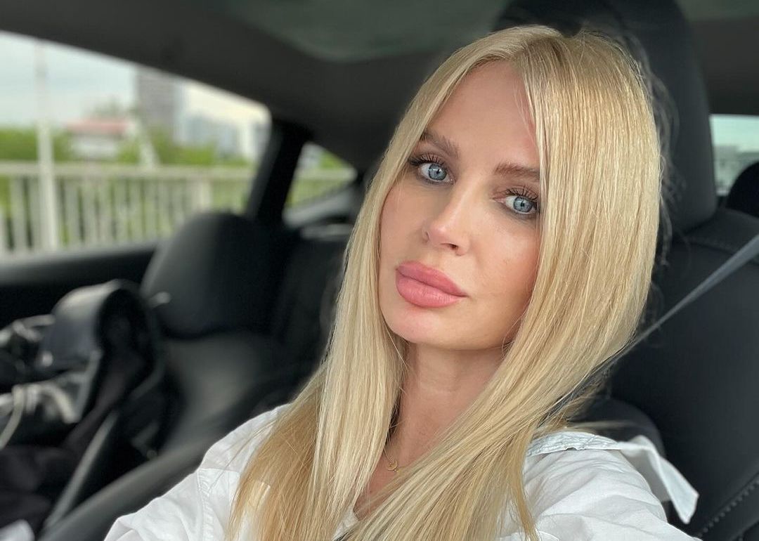 Andreea Bănică, ținta criticilor în mediul online! Artista a renunțat ...